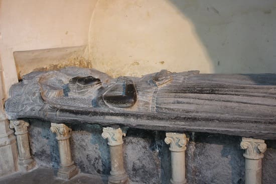 Finding the Tombs of Matilda of Flanders & Marie of Brabant at St ...
