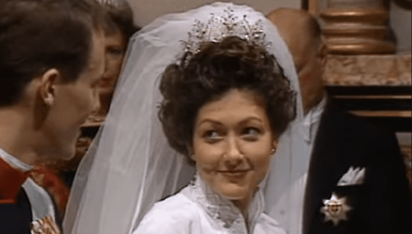 The Alexandrine Diamond Drop Tiara - History of Royal Women